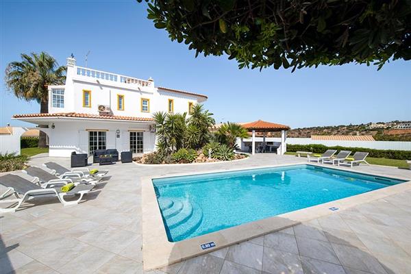 Villa Quatro Ventos in Sao Rafael, Algarve - Portugal sleeps 8